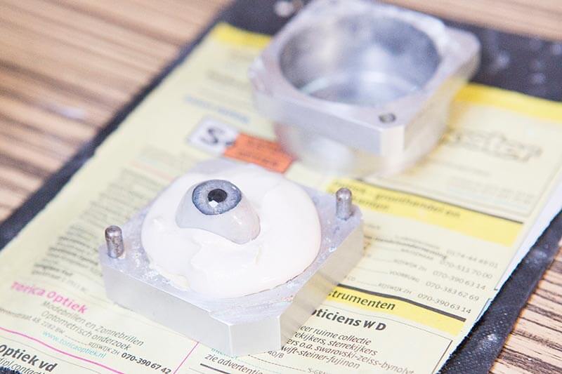 Oogprotheses | Haags Kunstogen Laboratorium